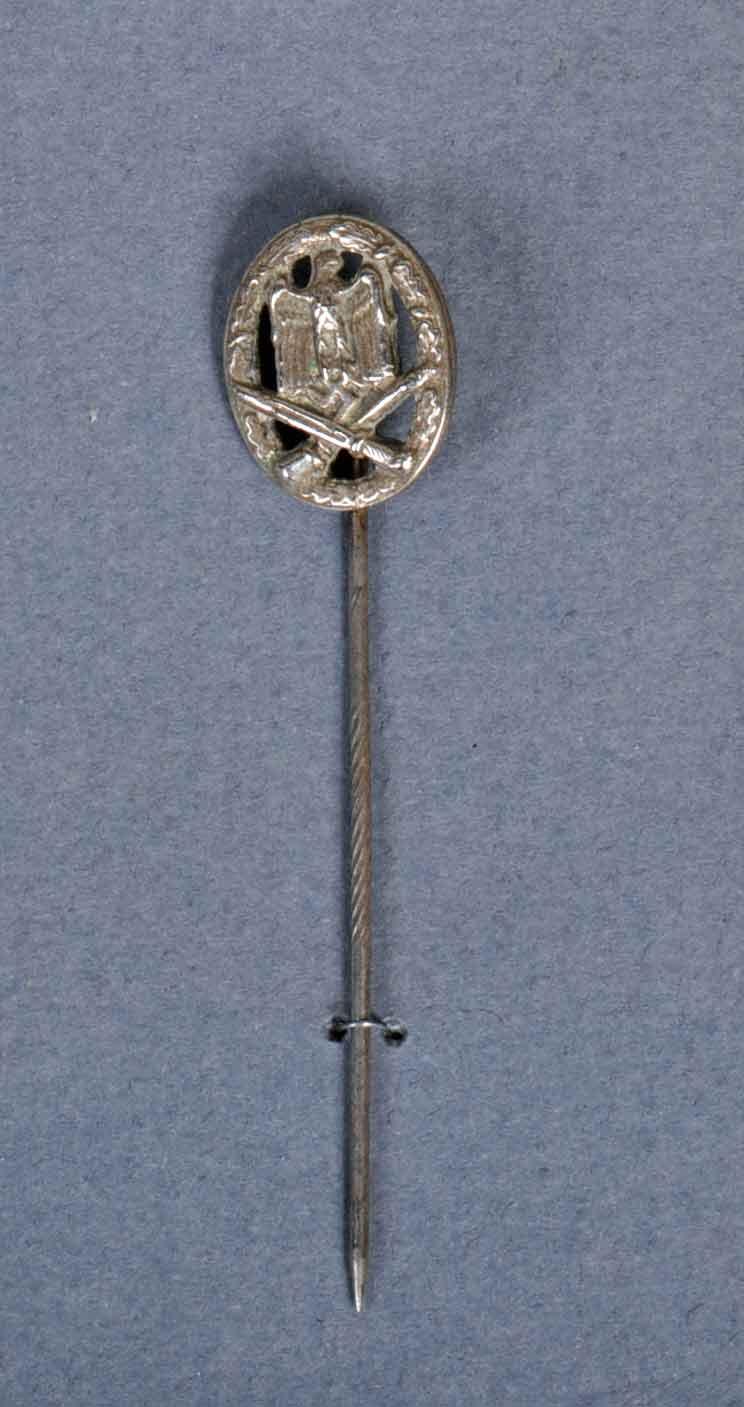 Regimentals | GERMAN WWII GENERAL ASSAULT BADGE IN SILVER LAPEL PIN.
