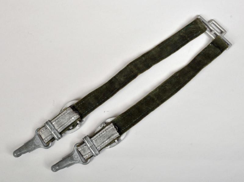 Regimentals | GERMAN WWII ARMY OFFICERS DAGGER STRAPS.