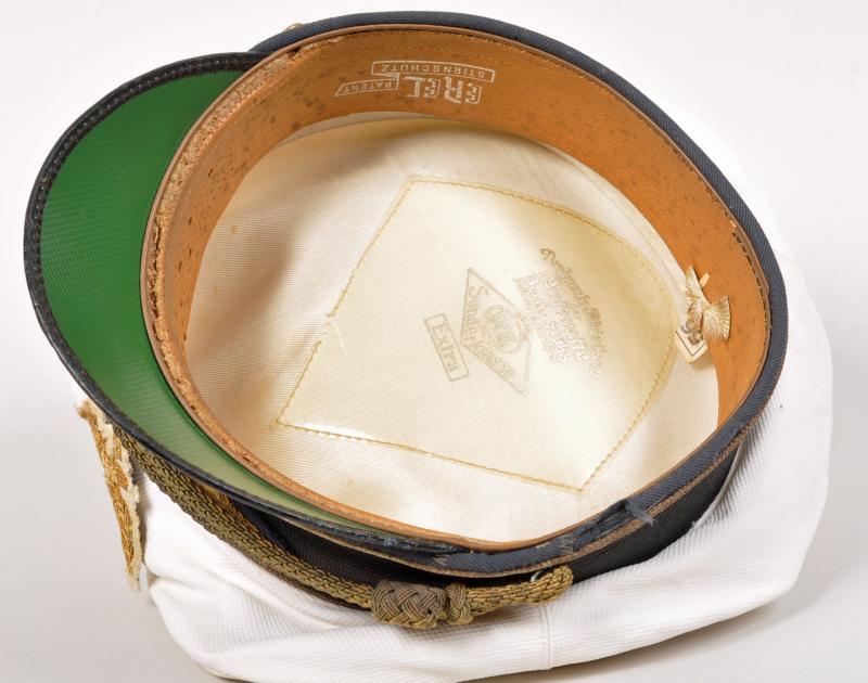 Regimentals | GERMAN WWII LUFTWAFFE GENERALS WHITE TOP VISOR CAP.