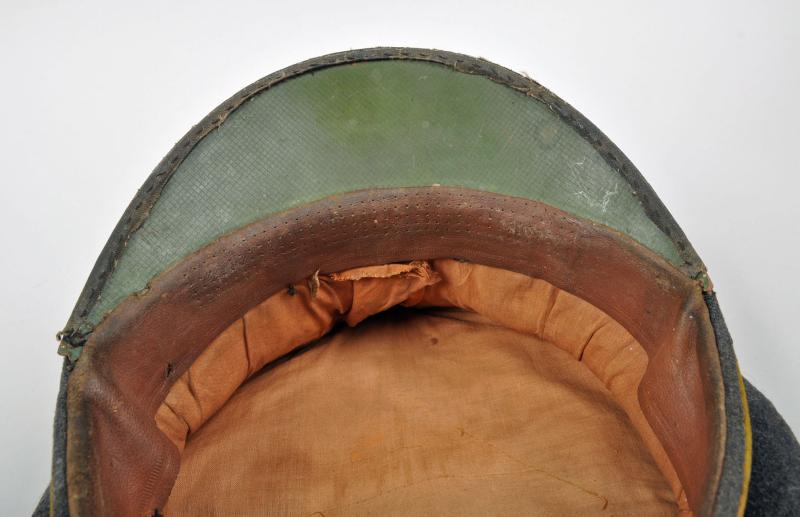 Regimentals | GERMAN WWII LUFTWAFFE ENLISTED MANS FLIGHT SECTION VISOR CAP.