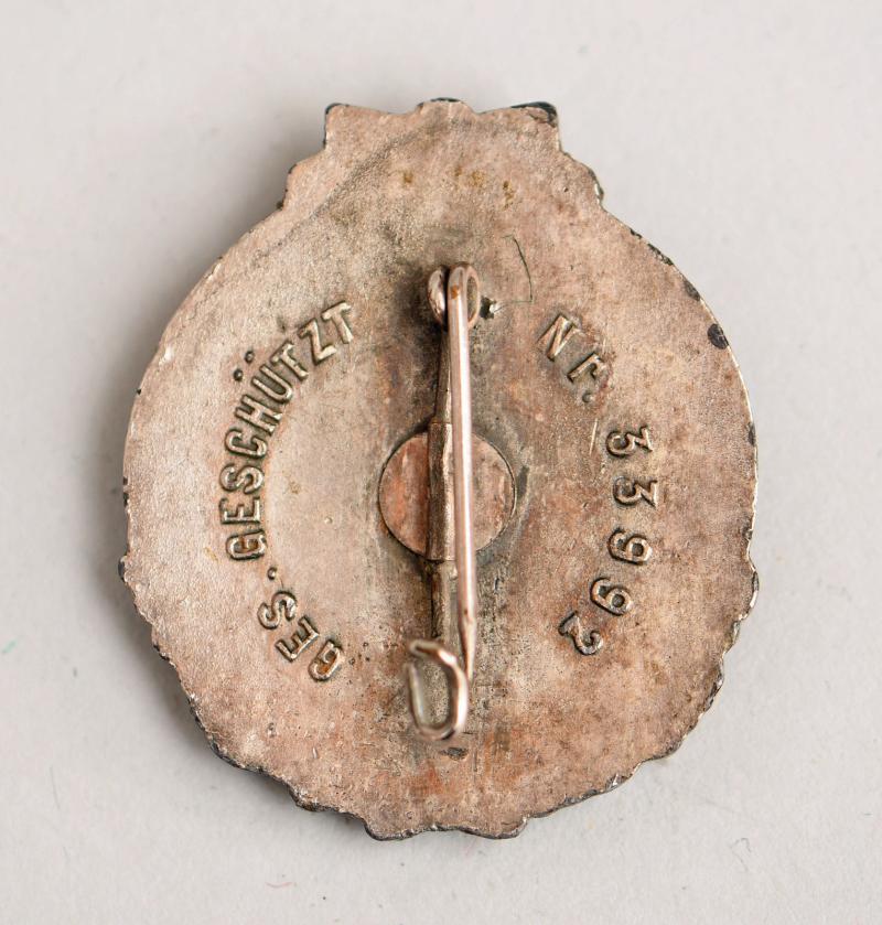 Regimentals | IMPERIAL GERMAN COLONIAL ASSOCIATION BADGE.