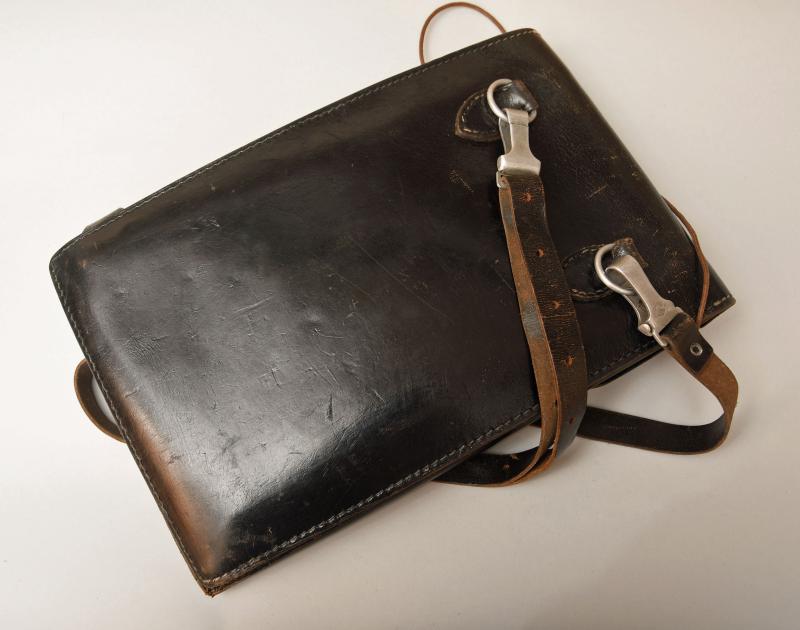 Regimentals | GERMAN WWII LARGE CAPACITY MAP CASE.