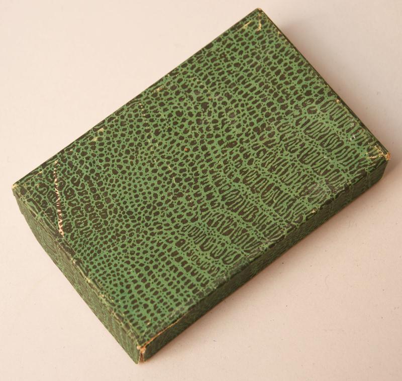 Regimentals | JAPANESE WWII ISSUE SHAVING KIT.