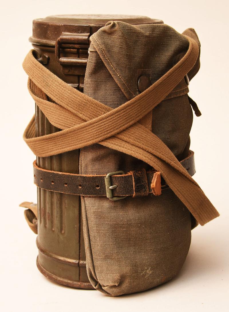 Regimentals | GERMAN WWII ARMED FORCES GAS MASK & GAS CASE SET.