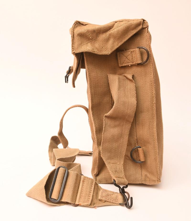 Regimentals | U.S. WWII BRITISH MADE SUPPLEMENTARY AMMO/ROCKET BAG.