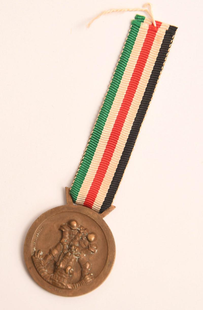 Regimentals | GERMAN WWII ITALIAN AFRIKA MEDAL.