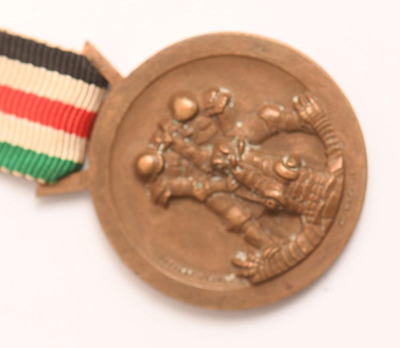 Regimentals | GERMAN WWII ITALIAN AFRIKA MEDAL.