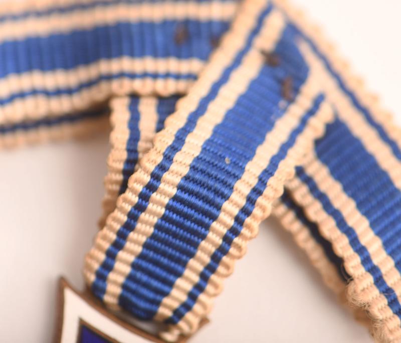 Regimentals | GERMAN WWII MOTHERS CROSS IN BRONZE FEMALE RIBBON.