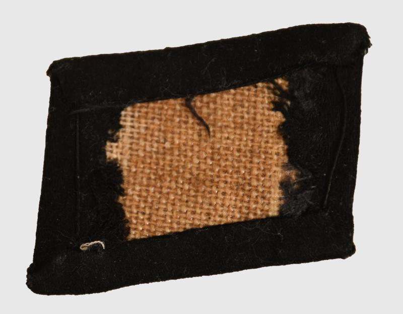 Regimentals | GERMAN WWII WAFFEN SS TOTENKOPF COLLAR PATCH.