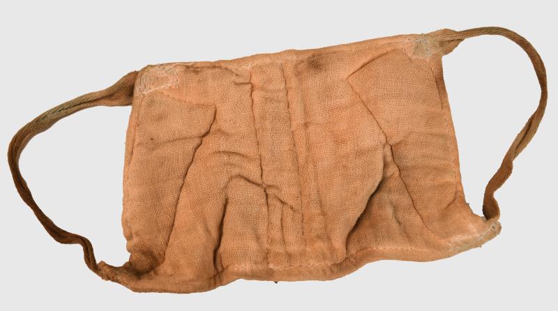 Regimentals | GERMAN WWI GAS POUCH AND GOGGLES.