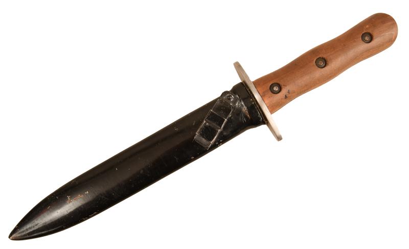 Regimentals | ITALIAN WWII FIGHTING KNIFE.