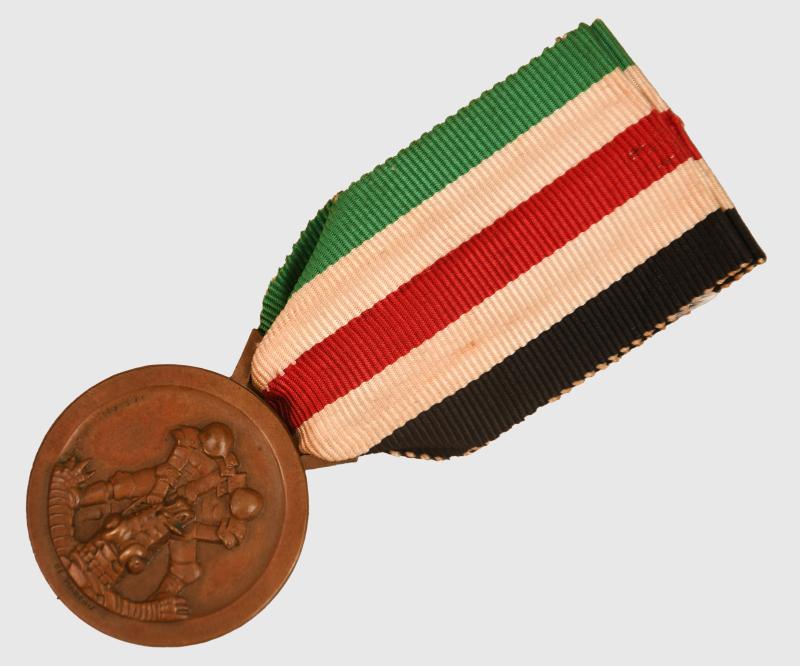 Regimentals | GERMAN WWII ITALIAN GERMAN AFRIKA MEDAL.